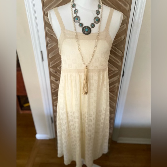 POL | Dresses | Pol Bohemian Cream Lace Midi Dress | Poshmark